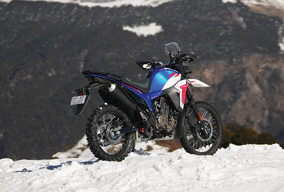 Hero Xpulse 210: Powerful Adventure Bike | Price, Features & Specs