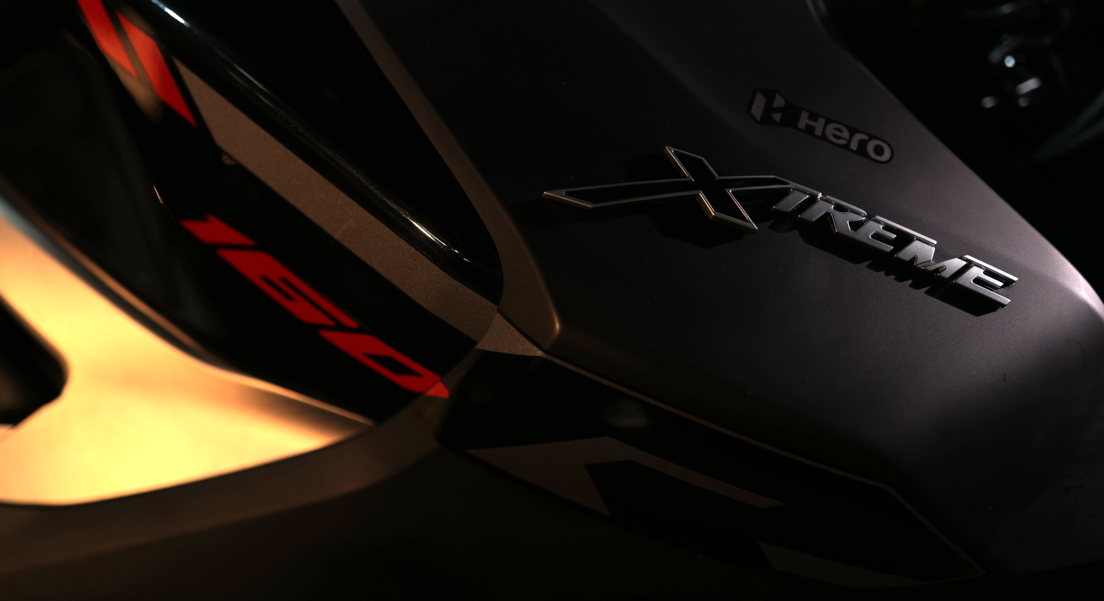 Hero Xtreme 160R 4V: The Drag Life | Price, Mileage & More